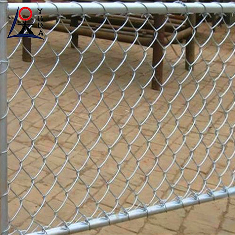 Diamond Cyclone Fence Green Pvc Coated Chain Link Temporary Fence For Sports
